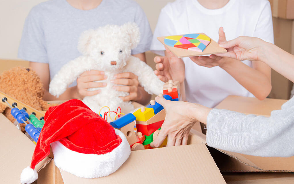 The Guide on How to Pack Children's Toys | Zippy Shell