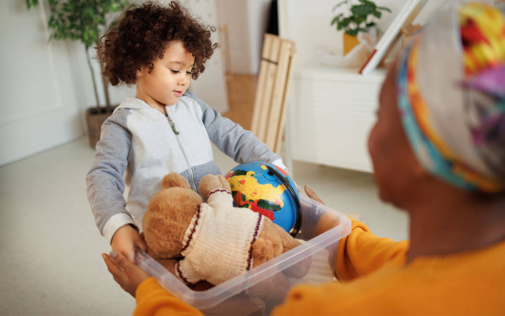 The Guide on How to Pack Children's Toys | Zippy Shell