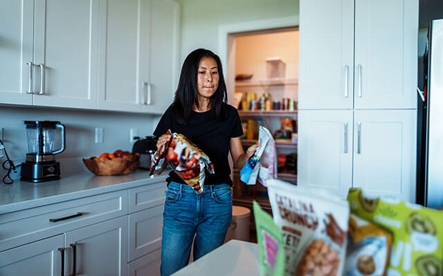 How to Pack Food for a Move: 8 Essential Tips | Zippy Shell
